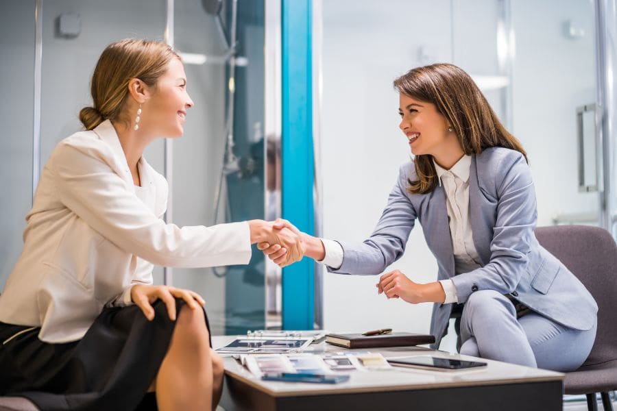 Devenir Entrepreneur – Fiche Métier, Salaire, Études, Missions - Ynov ...