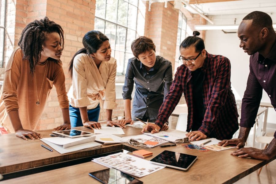 Devenir Digital manager – Fiche Métier, Salaire, Études, Missions